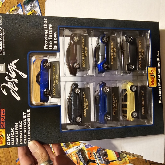maisto | Toys | Maisto Design Diecast Car Set Black Blue Gold | Poshmark